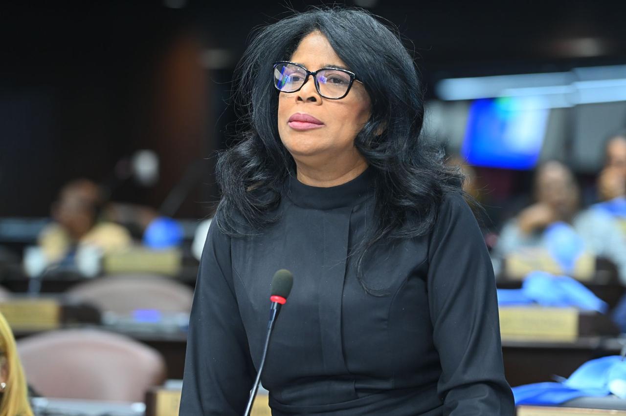 Diputada Lidia Pérez exige ‘hombres de verdad’ tras sentencia LGBT en ...