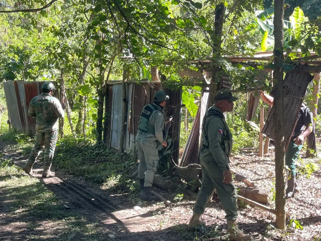 Medio Ambiente ejecuta operativo para recuperar zonas protegidas en la ...